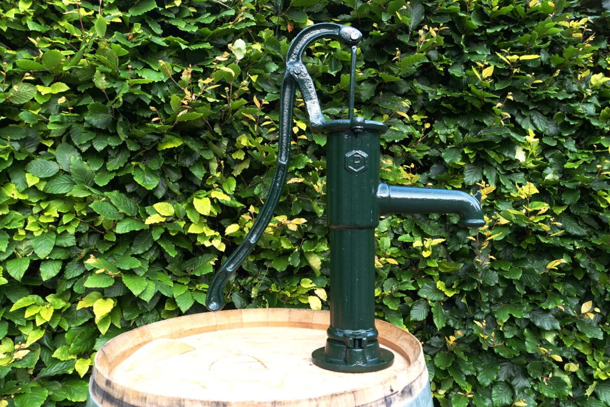 Handpomp groen met aansluitset - rondomton.nl