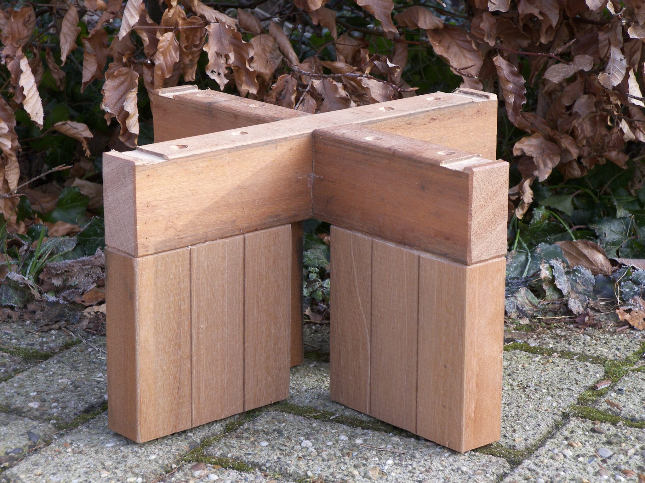 Regenton met kraan en houten verhoger (50L) - rondomton.nl