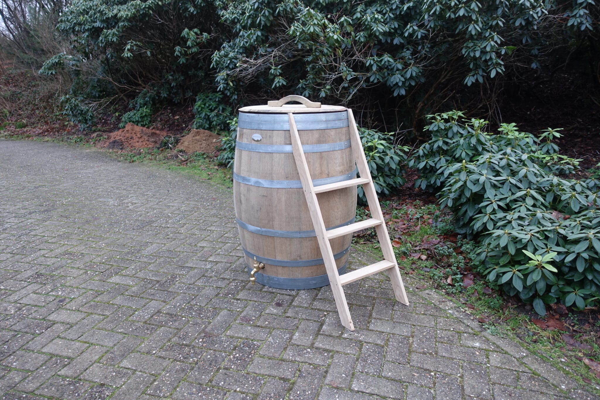 Dompelbad, dompelton (300L), zitting, messing kraan en trapje ...