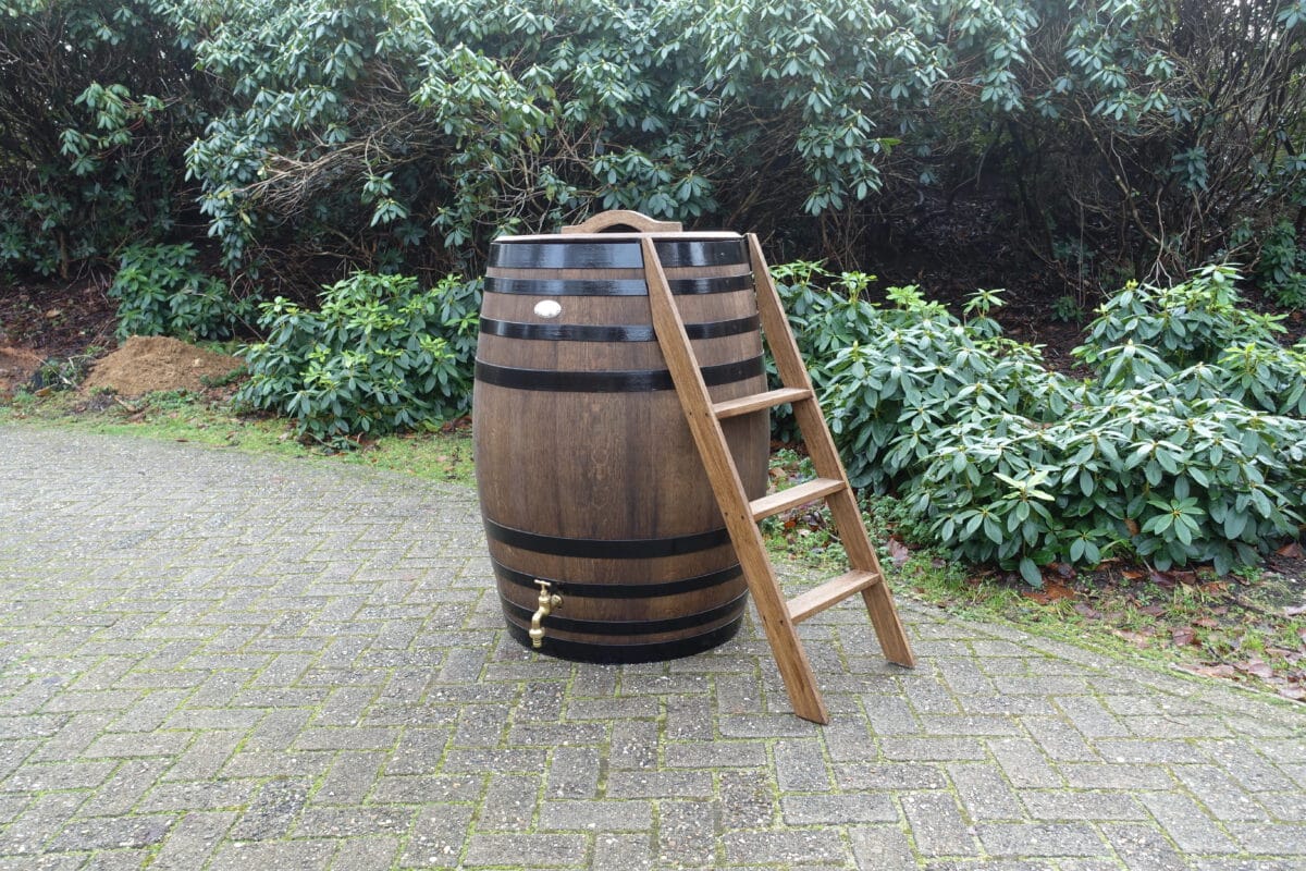 Dompelbad, Dompelton (300L) met losse deksel, zwarte banden en hout ...
