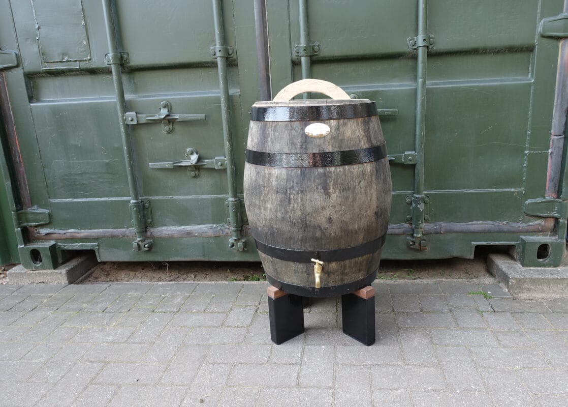 Eiken ton 'Old look' met kraan, hout/zwart ijzeren verhoger (64L ...